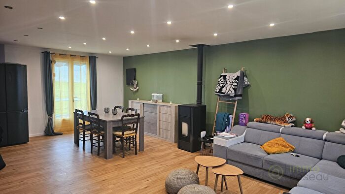 Maison à vendre - Villeselve - 5 pièces - 4 chambres