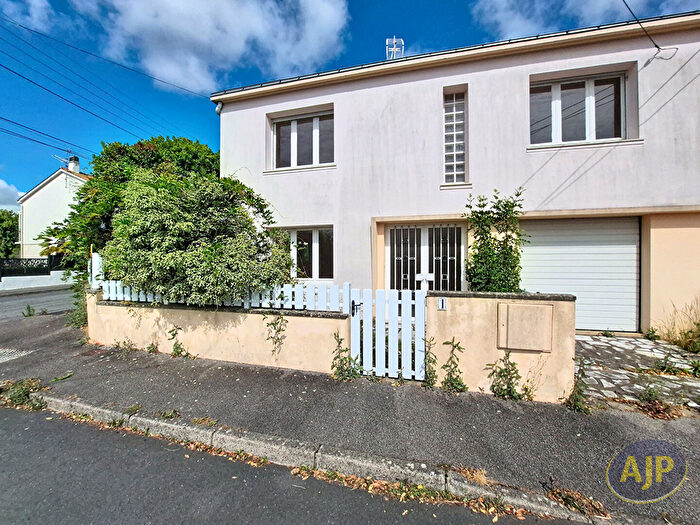 La Roche-sur-Yon, Le Bourg sous la Roche - Maison 5 pièces à vendre