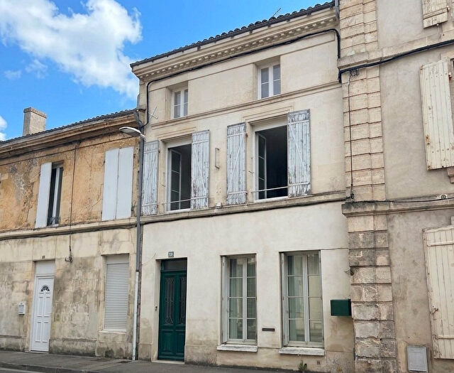 Maison 10 pièces à vendre - Saint-Jean-dAngély