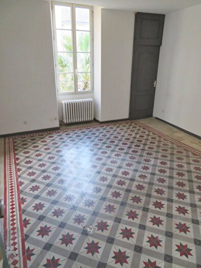 Appartement à louer - Arènes, Nîmes - 3 pièces - 2 chambres