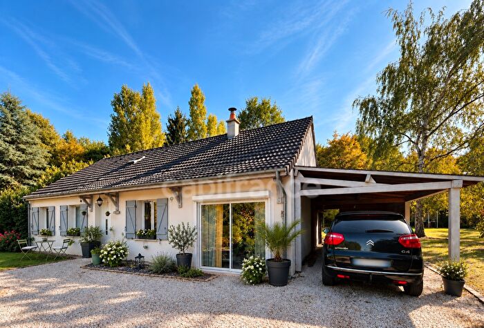 La Guerche-sur-l'Aubois : Maison 6 pièces à vendre