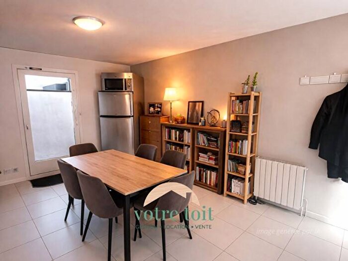 Maison 3 pièces à Pont-lévêque, à louer