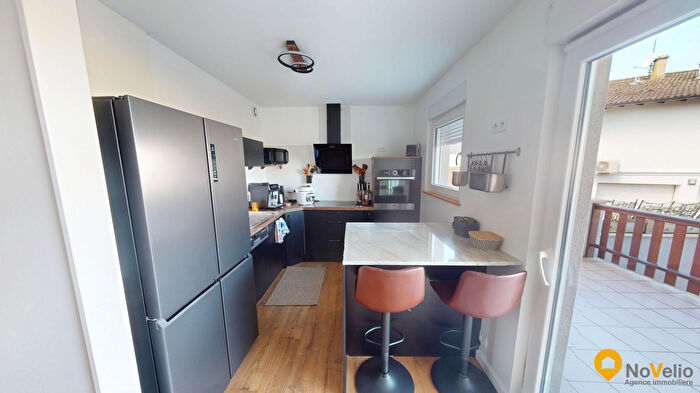 Maisons à vendre et appartements à louer - 3