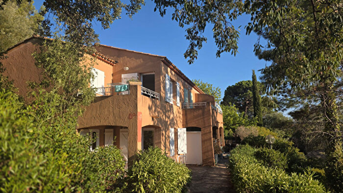 Appartement 1 pièce à louer - Roquebrune-sur-Argens, Massel, Le Bois d'Angélis