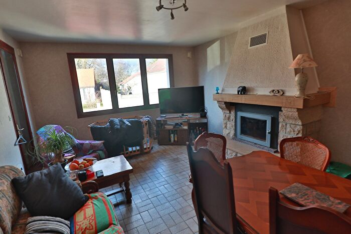 Maison à vendre - Pouilly-sur-Saône - 5 pièces - 4 chambres