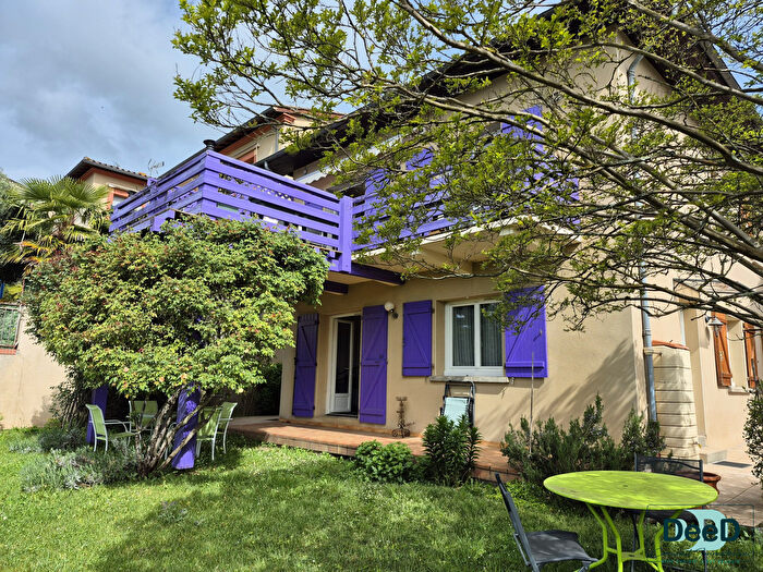 Maison à vendre - Montréjeau - 6 pièces - 4 chambres