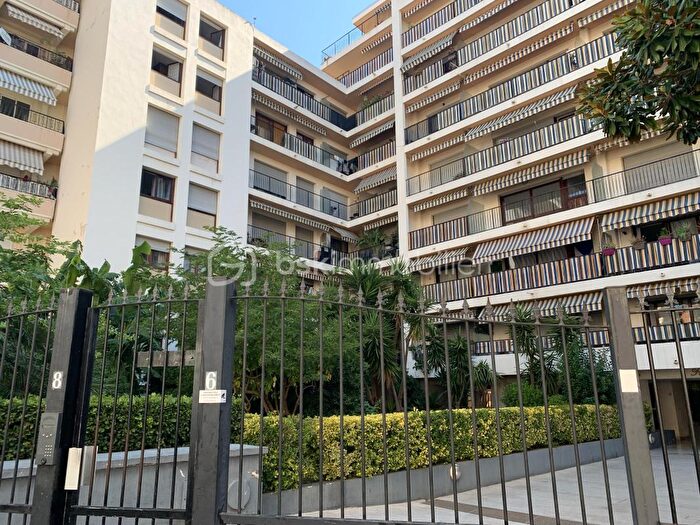 Appartement 1 pièce à vendre à Cannes, Prado, République