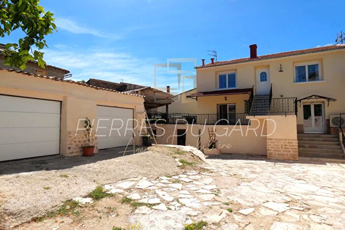 Maison 8 pièces à Saint-Jean-de-Ceyrargues, à vendre