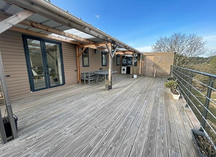 Maison à vendre - Rocbaron - 4 pièces - 3 chambres