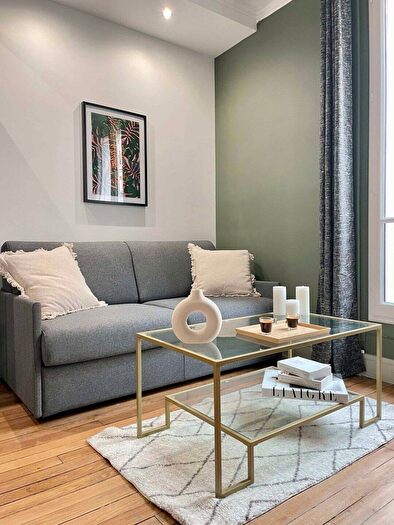 Appartement à louer - Saint Lambert, Paris ème arrondissement - 3 pièces - 2 chambres