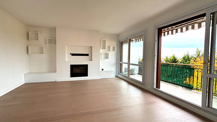 Appartement à vendre - Noisy-le-Roi - 6 pièces - 4 chambres