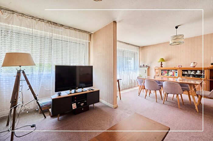 Appartement 5 pièces à Dijon, Drapeau, Maladière, à vendre