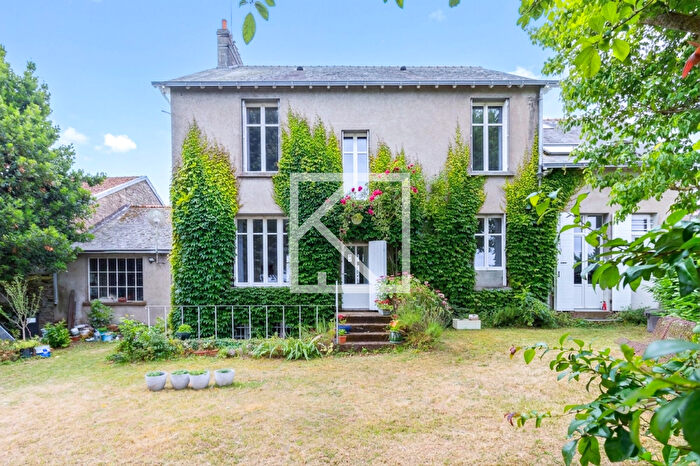 Maison 10 pièces à vendre à Mortagne-sur-Sèvre