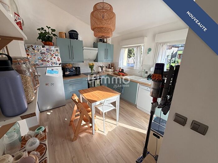 Maison à vendre - Helstroff - 5 pièces - 3 chambres