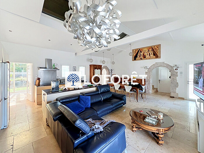 Maison 5 pièces à Cagnes-sur-Mer, Les Bréguières, à vendre