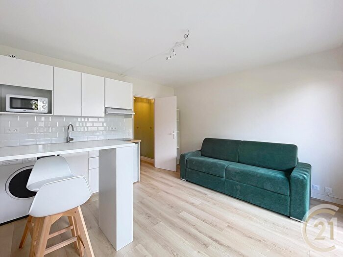 Appartement à louer - Compiègne, Saint-Lazare, Les Avenues - 1 pièce