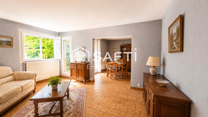 Appartement 4 pièces à vendre - Décines-Charpieu, Berthaudière
