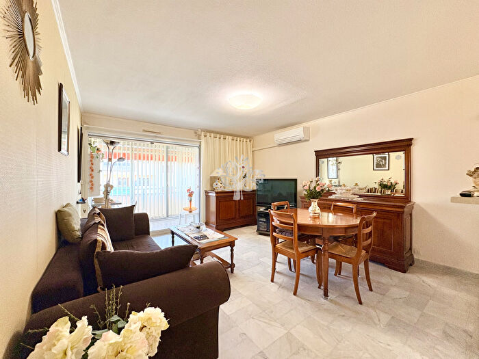 Appartement 2 pièces à vendre - Sanary-sur-Mer, Centre-ville, Port