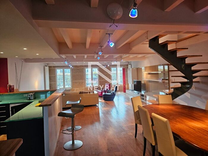 Appartement à louer - Autun, Centre-ville - 3 pièces - 2 chambres