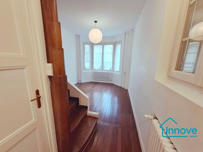 Appartement à louer - Les Arcades, Viroflay - 2 pièces - 1 chambre