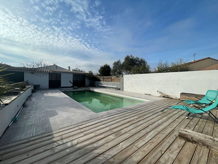 Maisons à vendre et appartements à louer - 1
