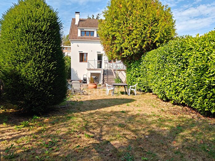 Maison 5 pièces à Breuillet, à vendre