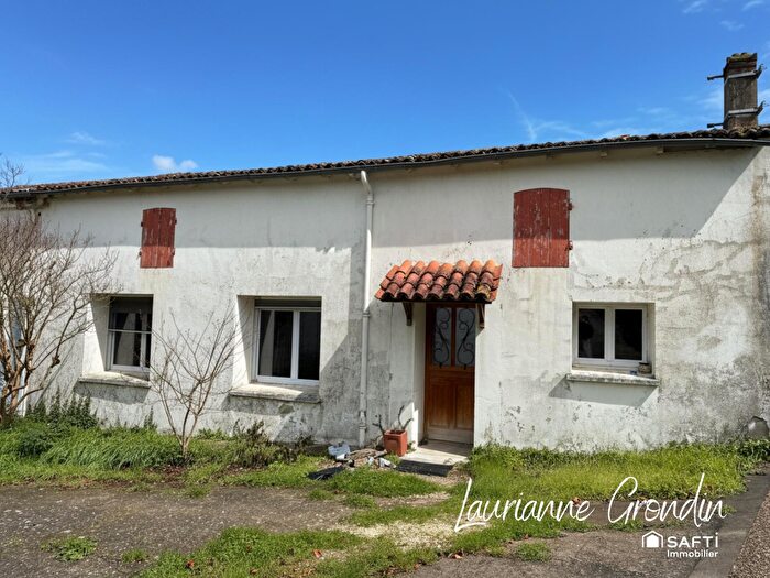 Juicq : Maison 5 pièces à vendre