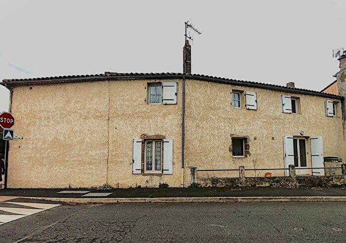 Appartement à vendre - La Bruffière - 5 pièces - 3 chambres