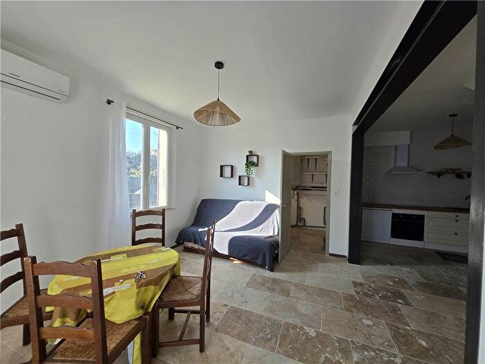 Maison 4 pièces à Valréas, à louer