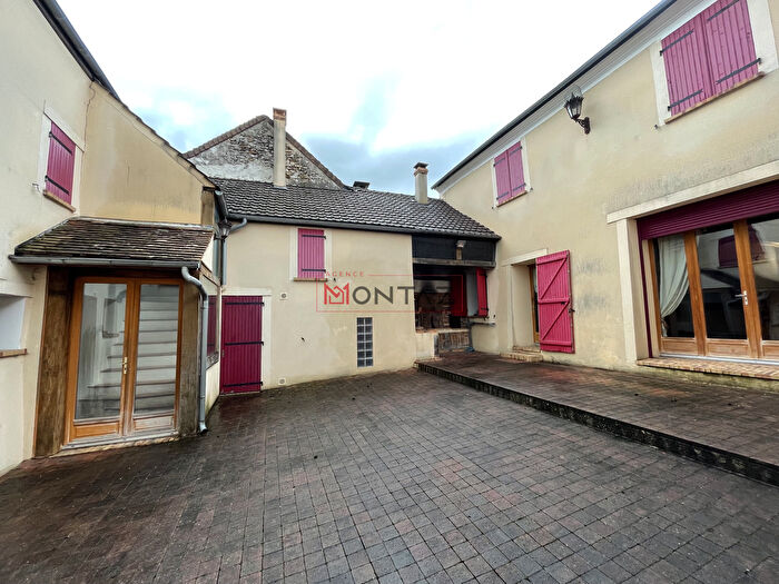 Maison 12 pièces à Jouy-sur-Morin, à vendre