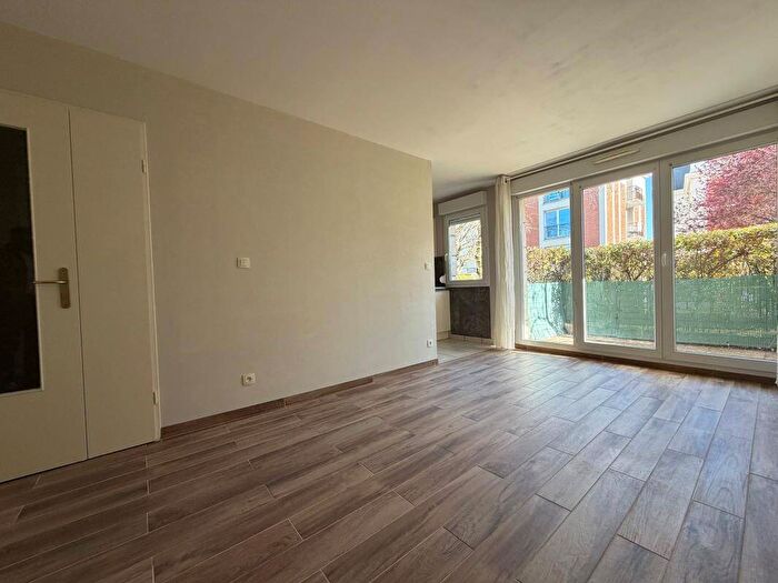 Appartement à louer - Grenouillère-Marnois-Rive de Marne, Noisy-le-Grand - 2 pièces - 1 chambre