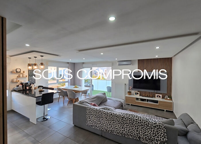 Appartement à vendre - Saint-Martin-dHères, Galochère - 4 pièces - 3 chambres