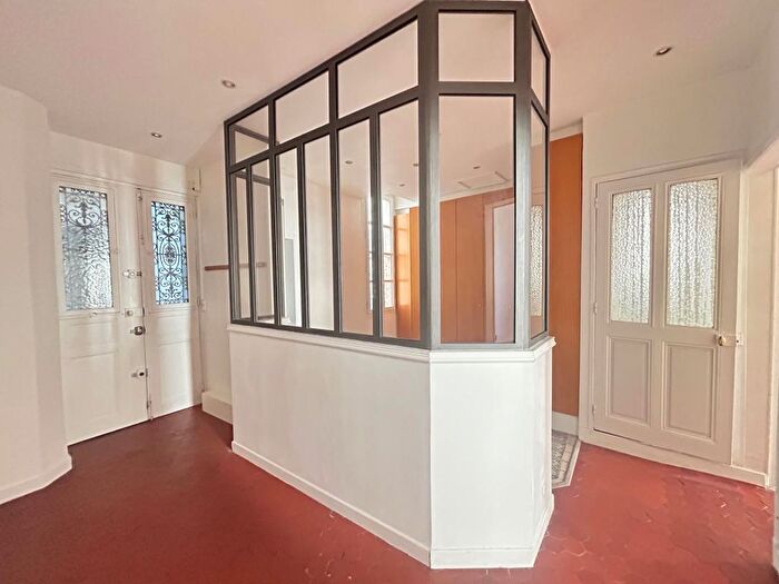 Appartement à vendre - Avignon, Palais des Papes, Zone Piétonne - 5 pièces - 4 chambres