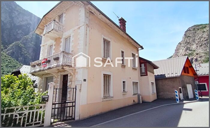 Maison 6 pièces à vendre à Saint-Jean-de-Maurienne