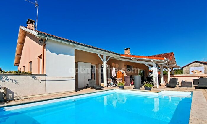 Maison 6 pièces à Sauveterre-de-Béarn, à vendre