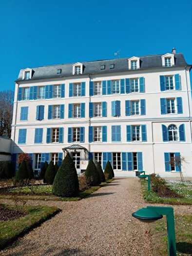 Appartement à vendre - Fontainebleau, Centre-ville - 2 pièces - 1 chambre