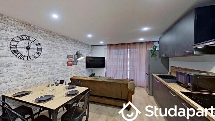 Appartement à louer - Quatre Moulins, Brest - 1 pièce - 1 chambre