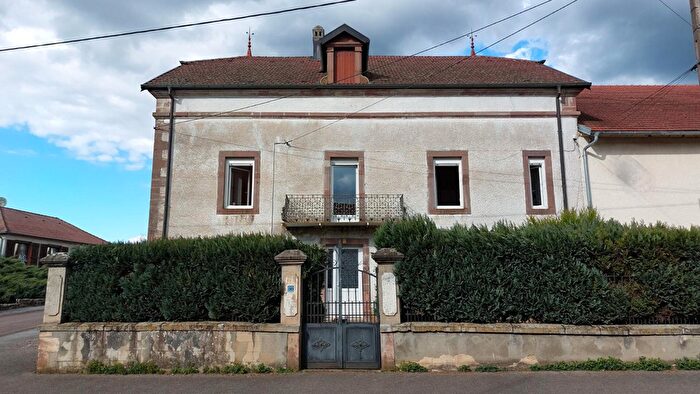 Maison à vendre - Saint-Loup-sur-Semouse - 8 pièces - 4 chambres
