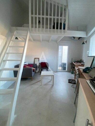 Appartement à louer - Sud, Nieul-sur-Mer - 1 pièce