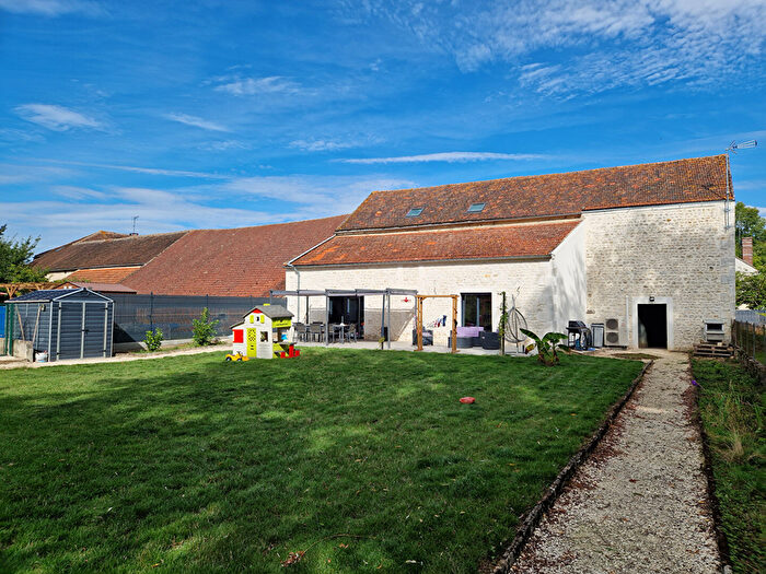 Maison 6 pièces à Vallan, à vendre