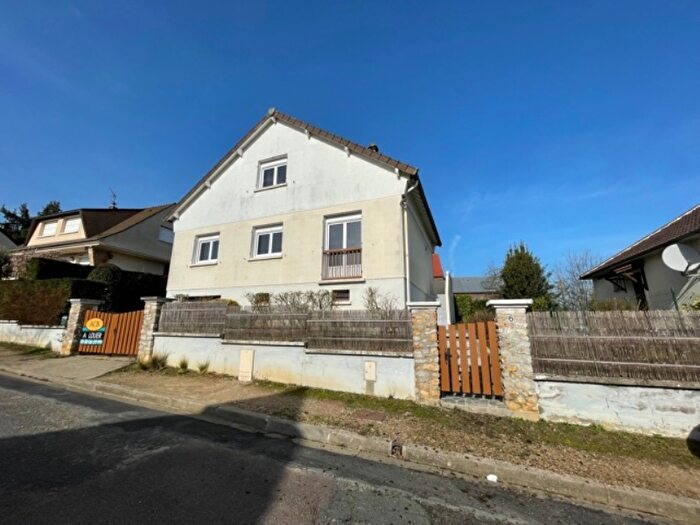 Maison à louer - Morainvilliers - 4 pièces - 3 chambres