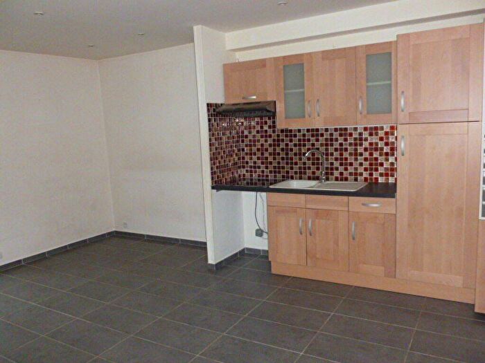 La Vallée, Souppes-sur-Loing : Appartement 2 pièces à louer