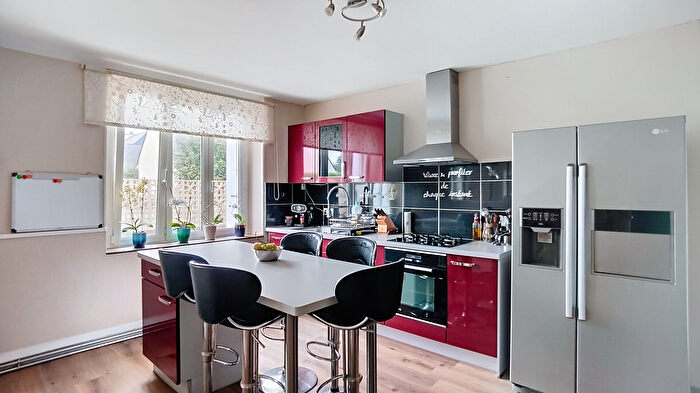 Maison à vendre - Plabennec - 6 pièces - 4 chambres