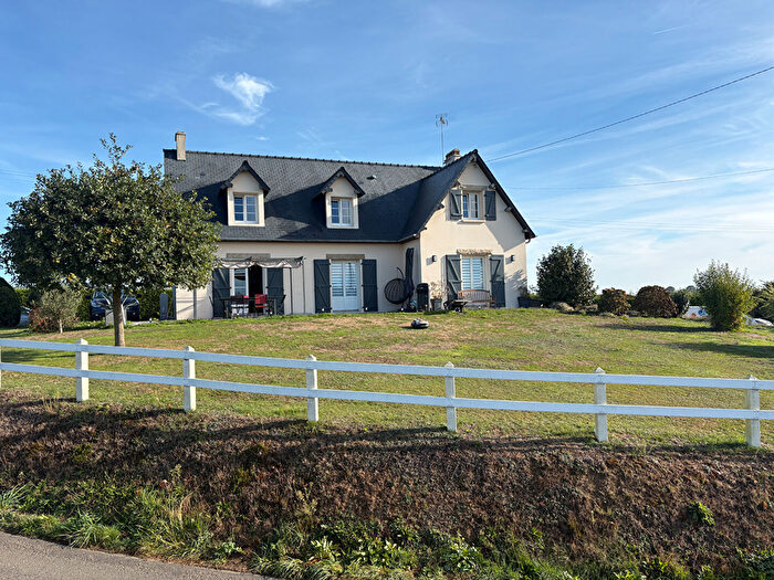 Maison 8 pièces à vendre - Isigny-le-Buat
