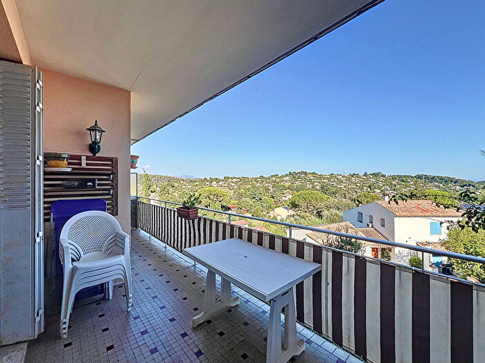 Appartement à vendre - Vence, Vosgelade, Sainte-Anne - 3 pièces - 2 chambres