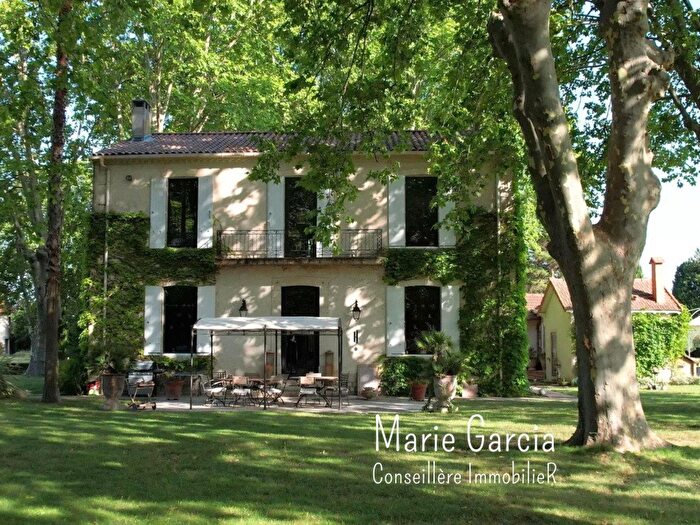 Nîmes, Terres de Rouvière, L'Eau Bouillie : Maison 9 pièces à vendre