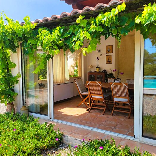 Maison à vendre - Castelnau-de-Guers - 6 pièces - 4 chambres