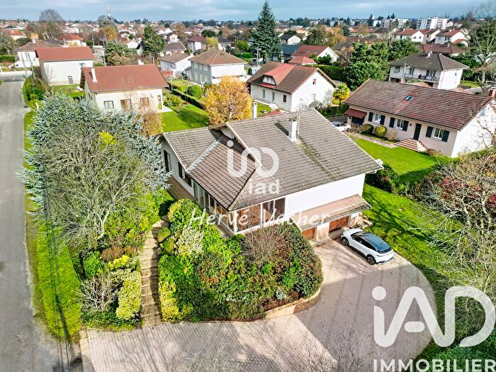 Maison à vendre - Péronnas - 5 pièces - 4 chambres