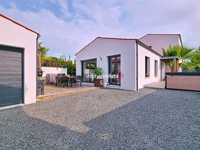 Maison à vendre - Royan, Marne-Yeuse, Royan - 6 pièces - 4 chambres