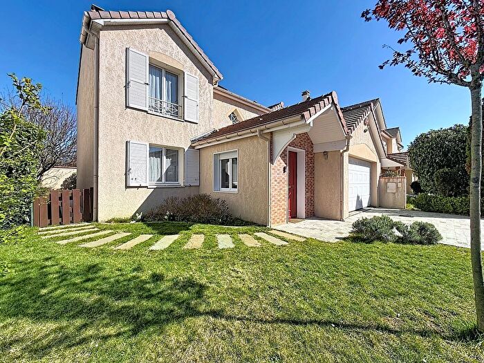 Maison à vendre - Guyancourt, LEurope - 5 pièces - 4 chambres